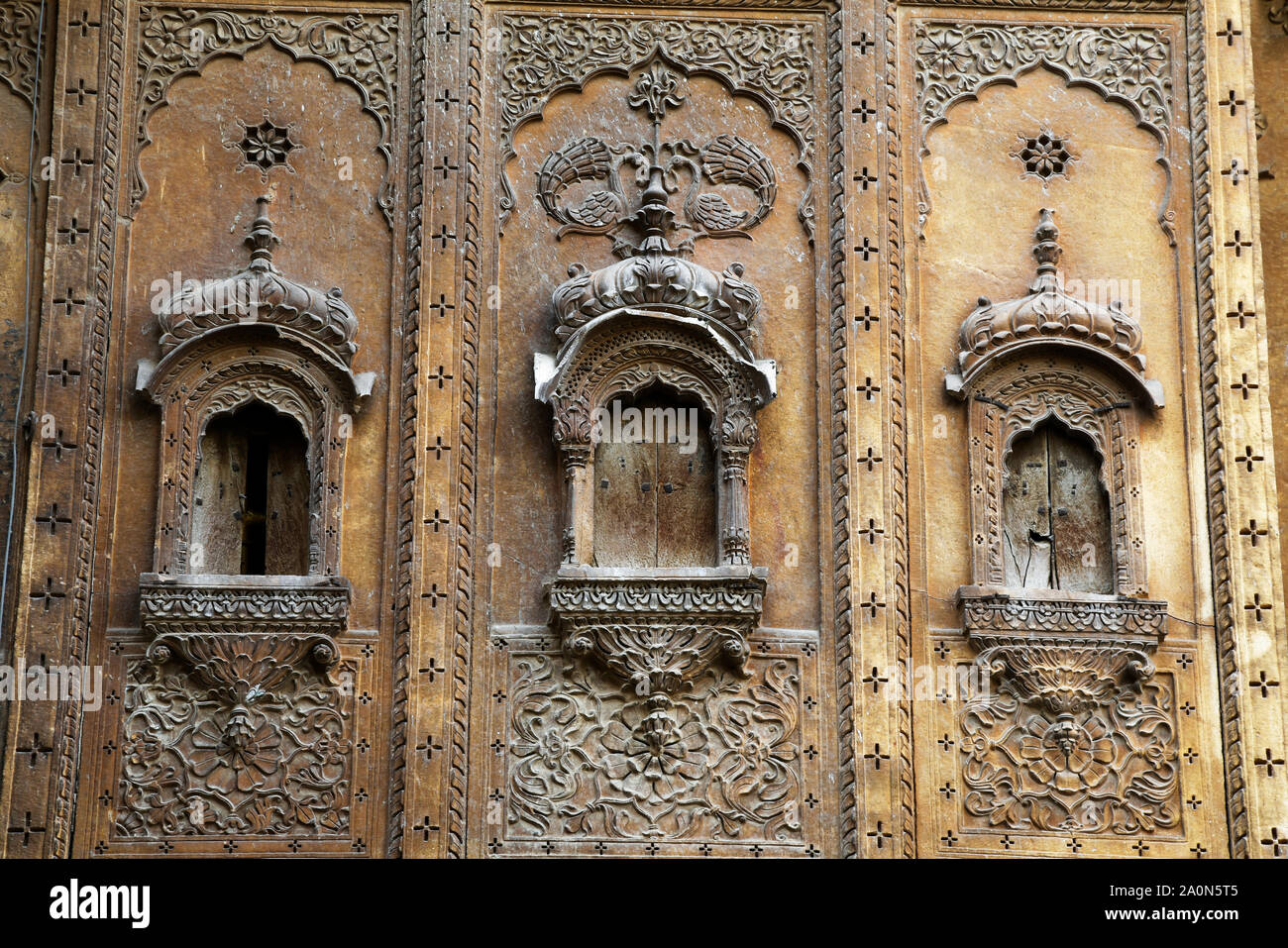 Haveli architecture details hi-res stock photography and images - Alamy