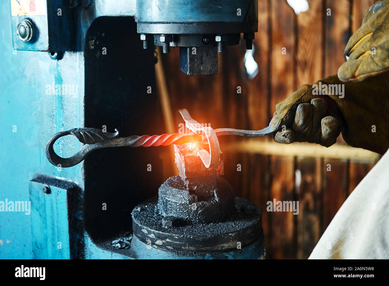 Forging machine hi-res stock photography and images - Alamy