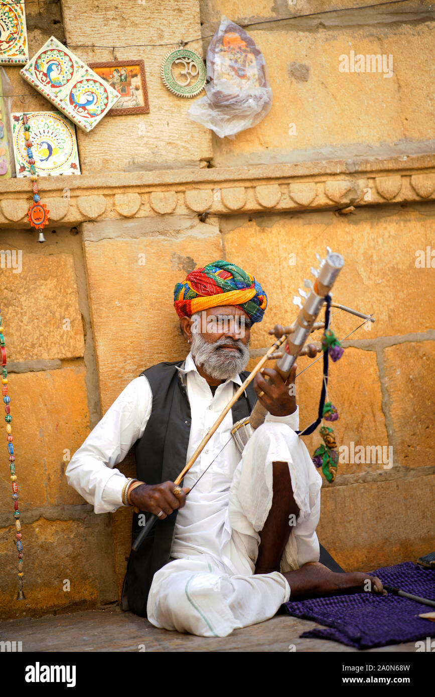 Traditional musical instrument hi-res stock photography and images - Alamy