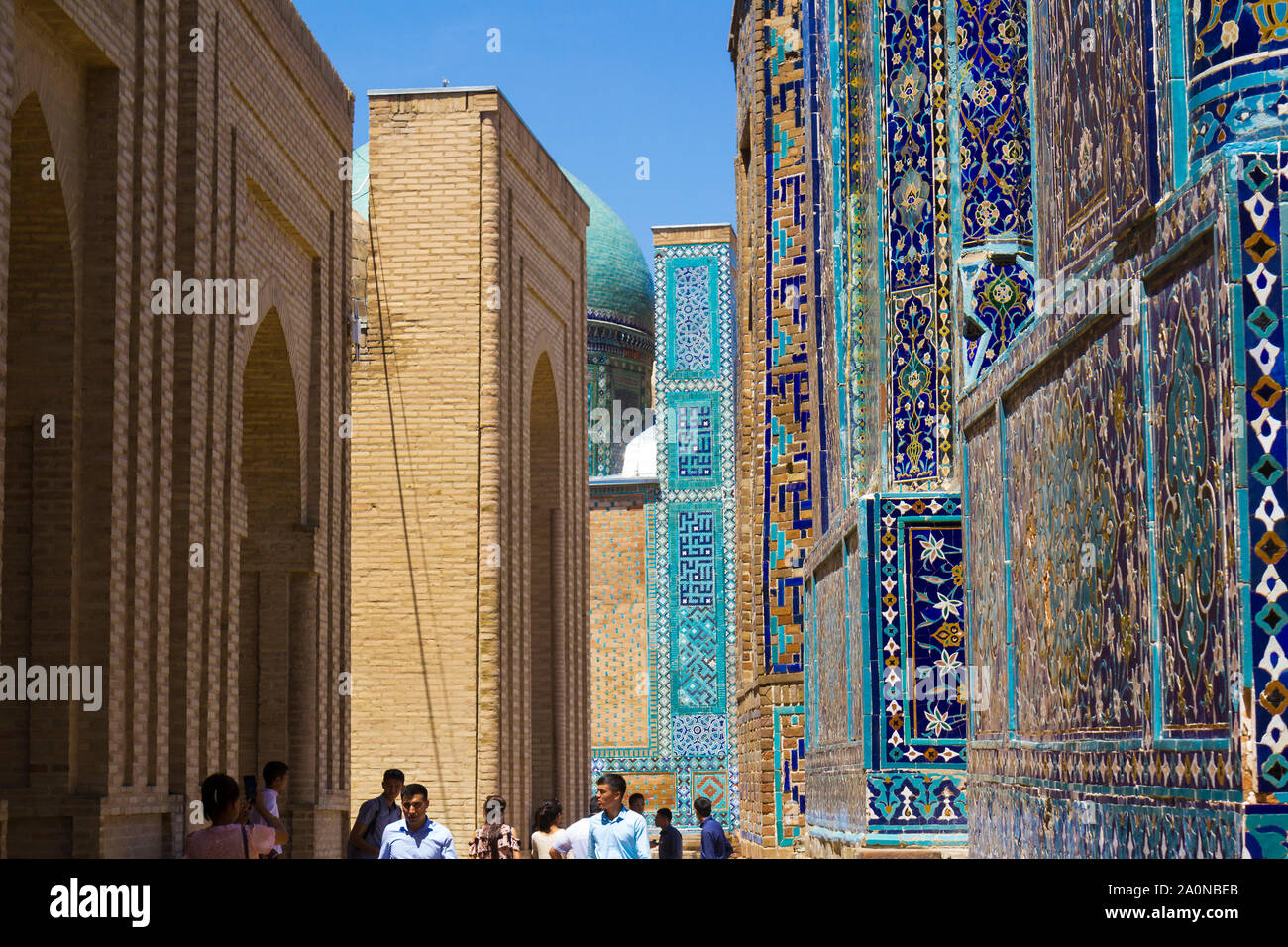 Shah-i-Zinda mausoleum, Samarkand Stock Photo - Alamy