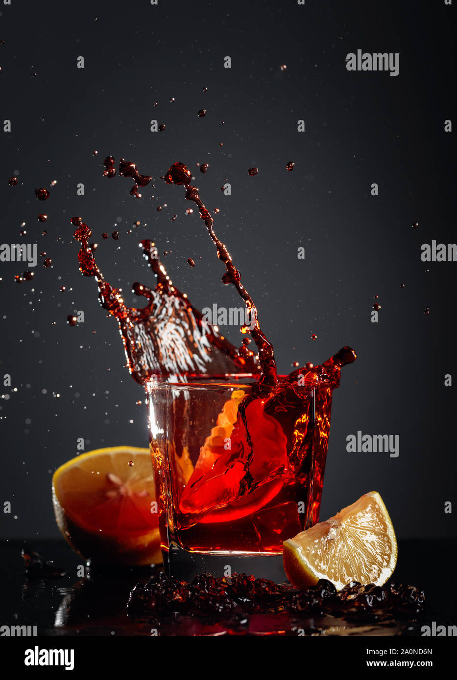 Cola glass lemon falling hi-res stock photography and images - Alamy