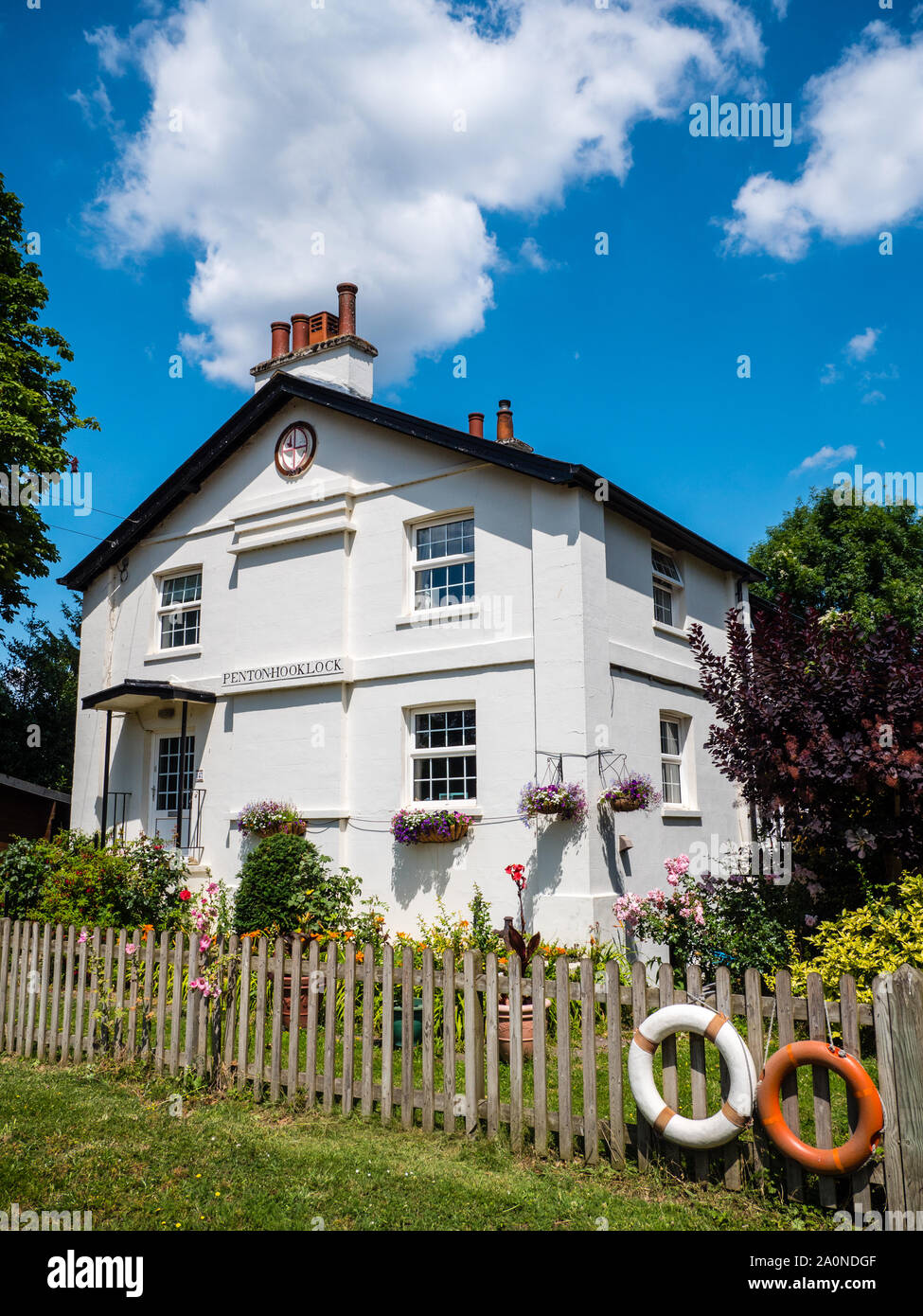 Penton hi-res stock photography and images - Alamy