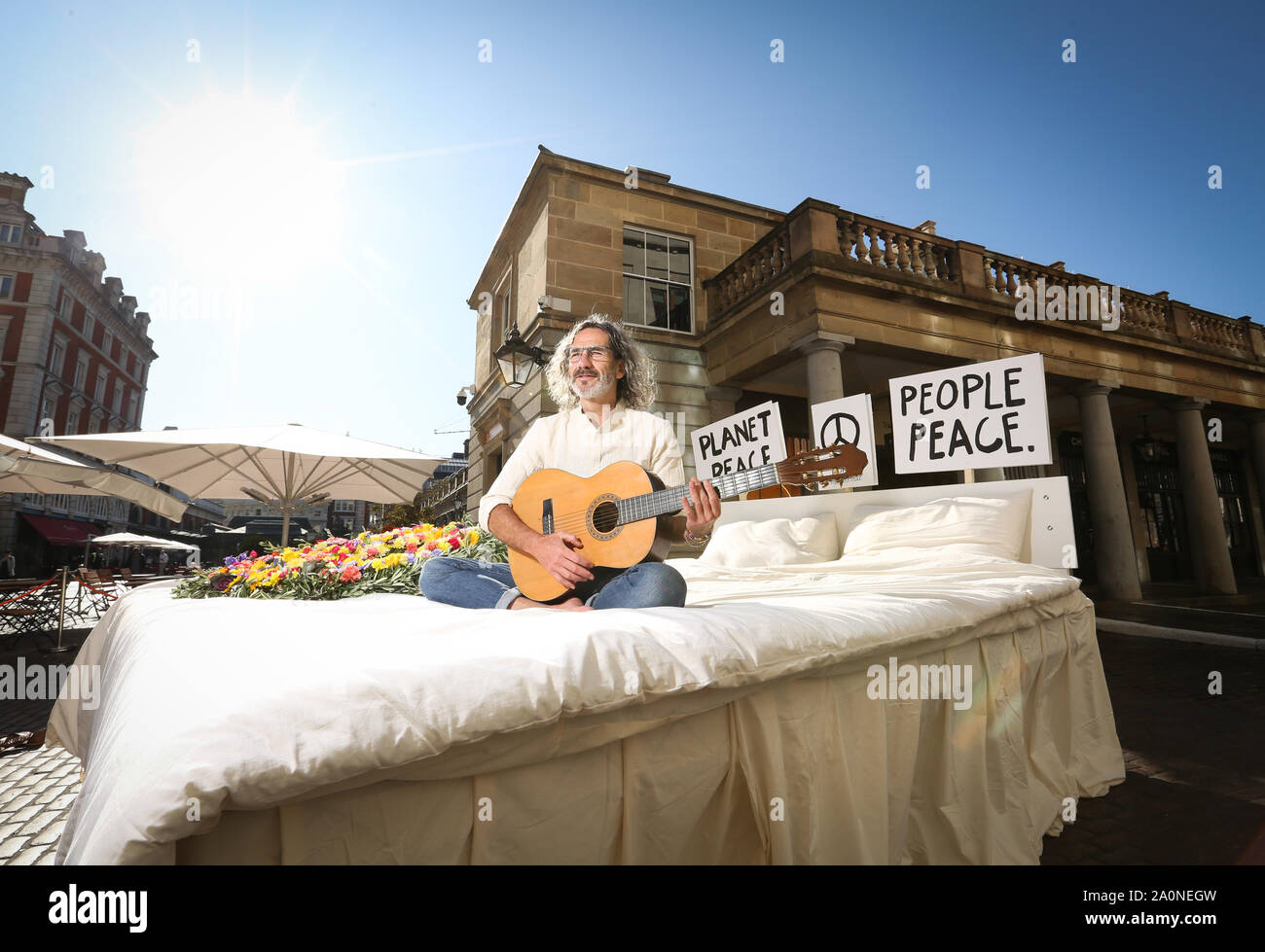 In photo tim westwell co founder hi-res stock photography and images ...