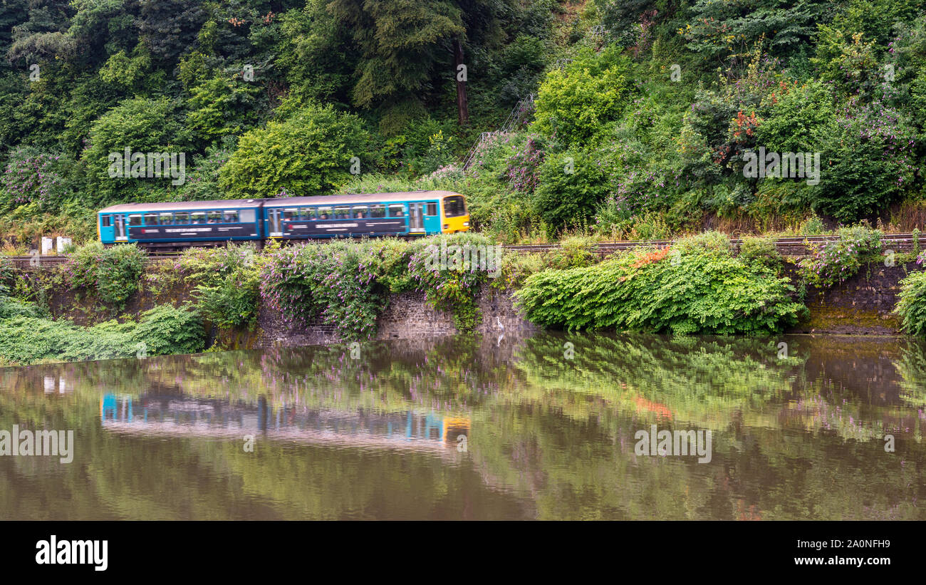 Valley lines railway wales hi-res stock photography and images - Alamy