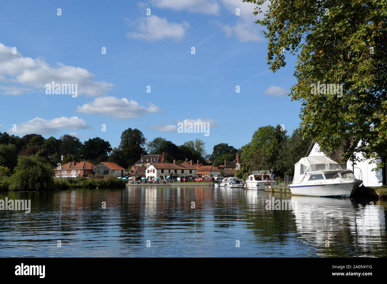 The River Bure at Coltishall Green with Rising Sun pub in background ...