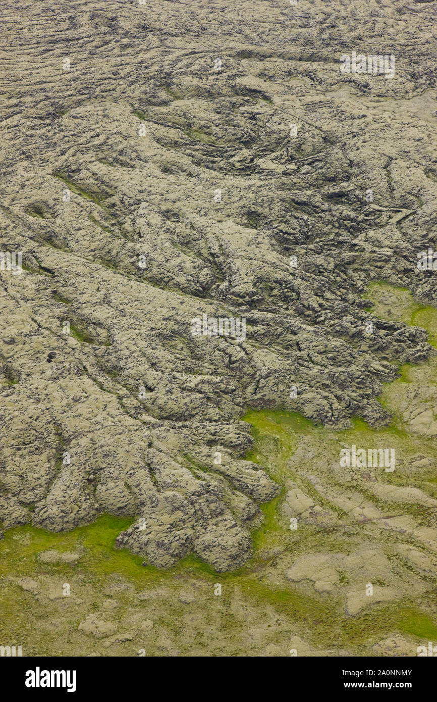 Vista aérea de antiguas coladas de lava en el suroeste de Islandia ...
