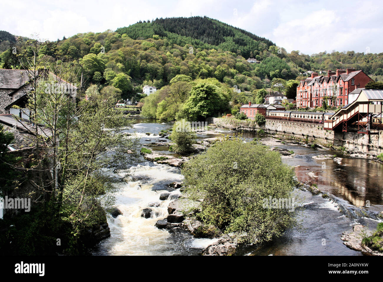 A view of the River Dee near Llangollen in North Wales Stock Photo - Alamy