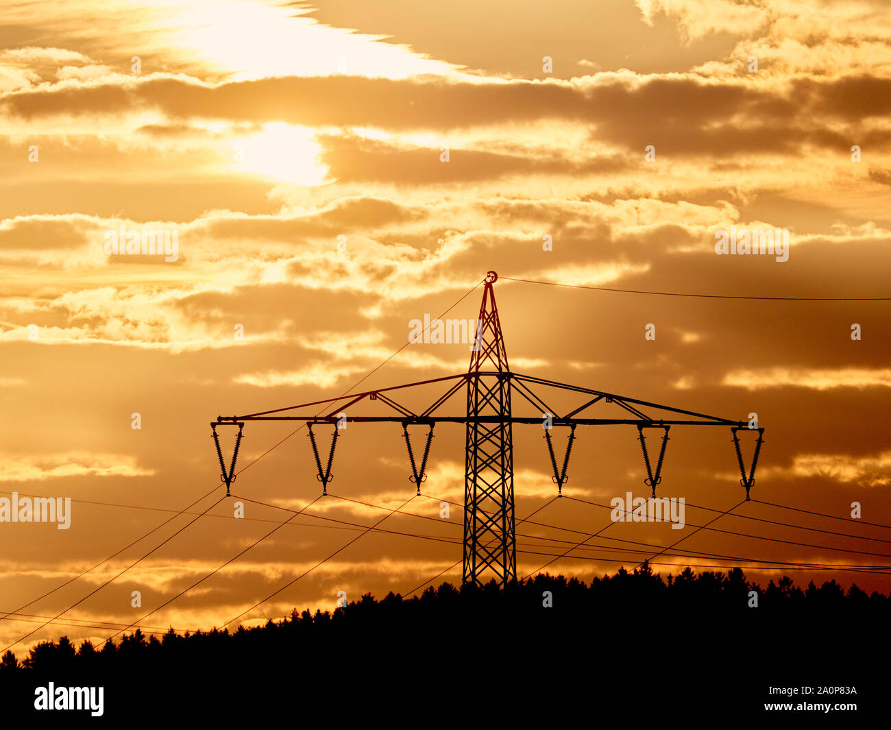 Powerline hi-res stock photography and images - Alamy