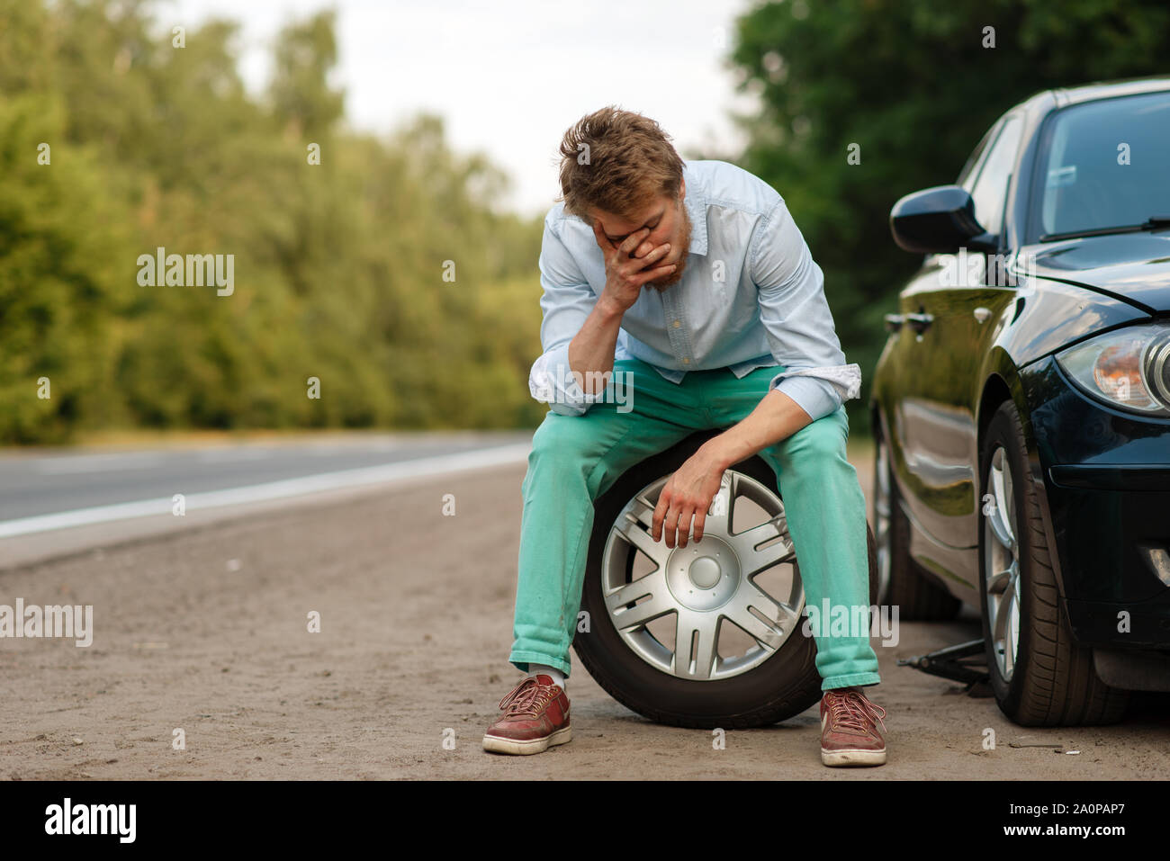 Tired car mechanic hi-res stock photography and images - Alamy