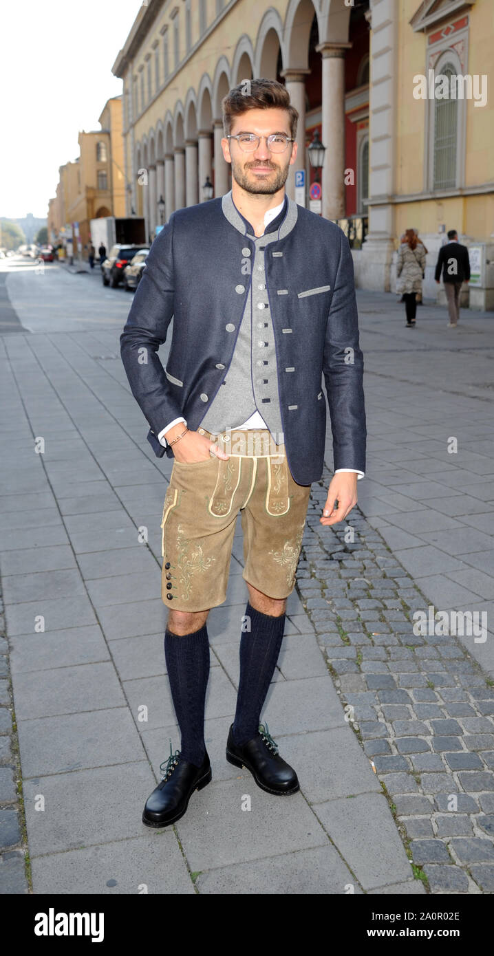 Munich, Germany. 21st Sep, 2019. Start of the Oktoberfest. Blogger Justus Hansen comes to the ...