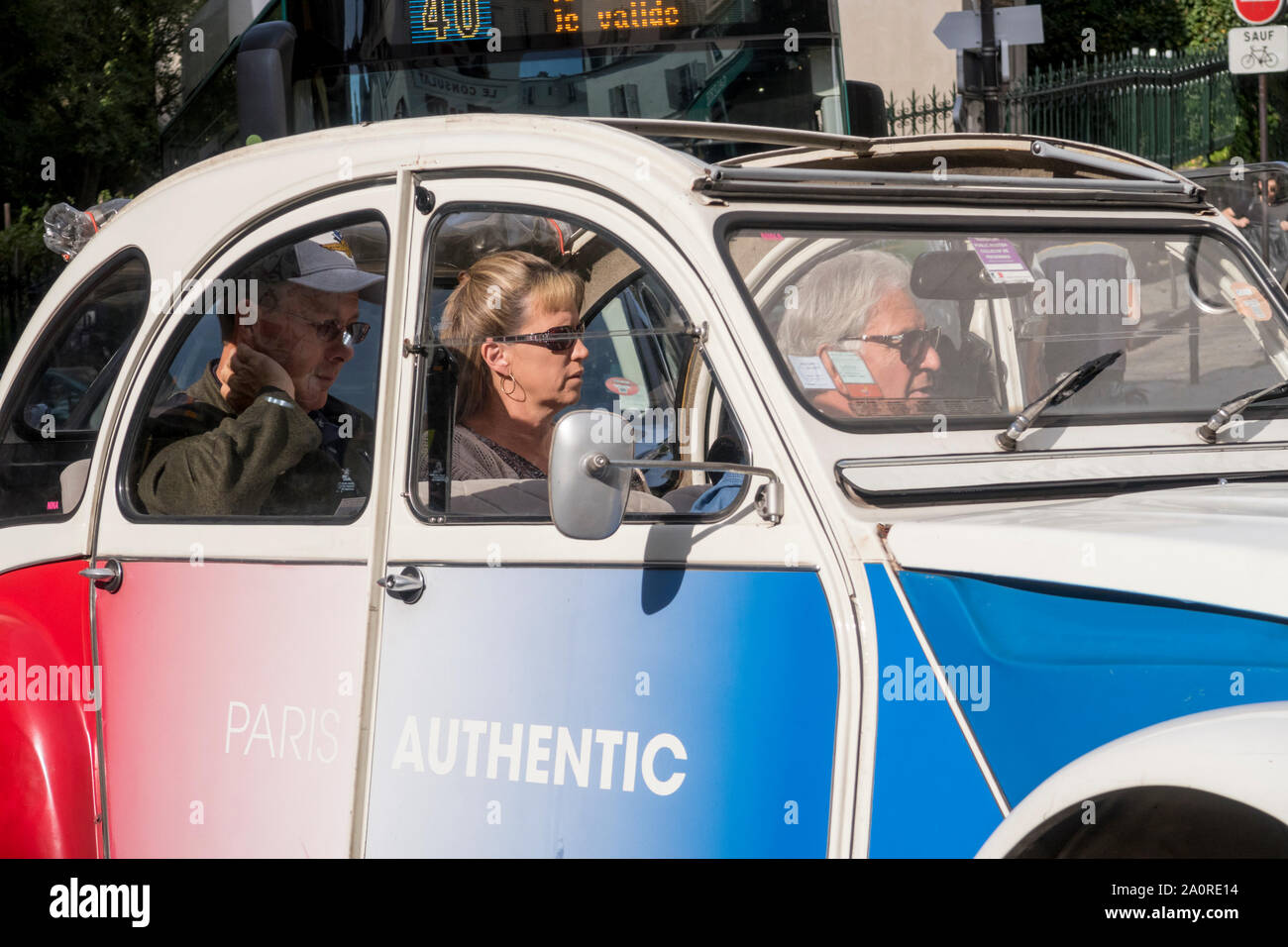 Paris citroen 2cv hi-res stock photography and images - Alamy