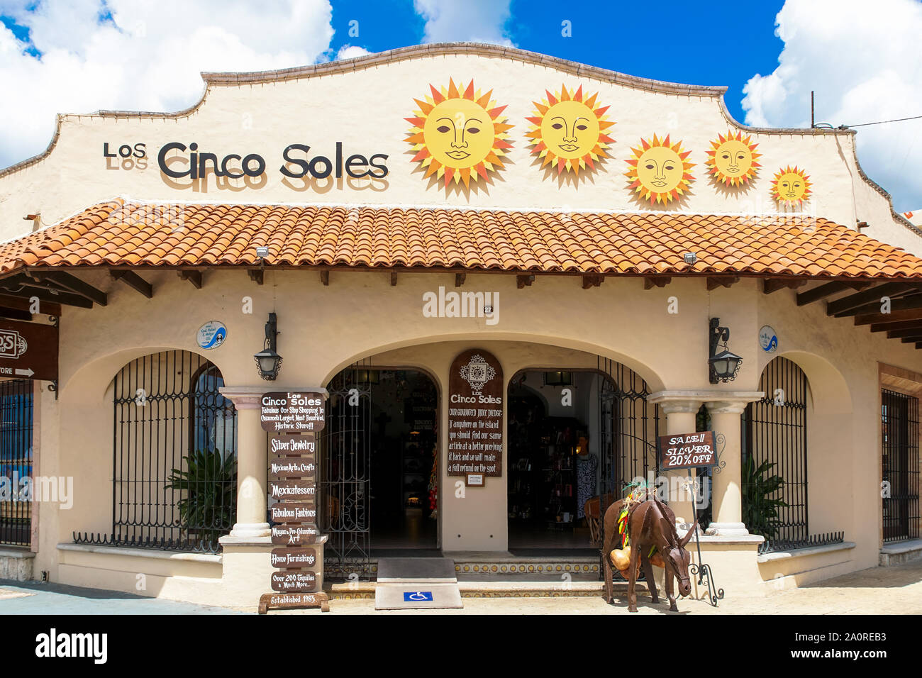Mexican shop front hi-res stock photography and images - Alamy