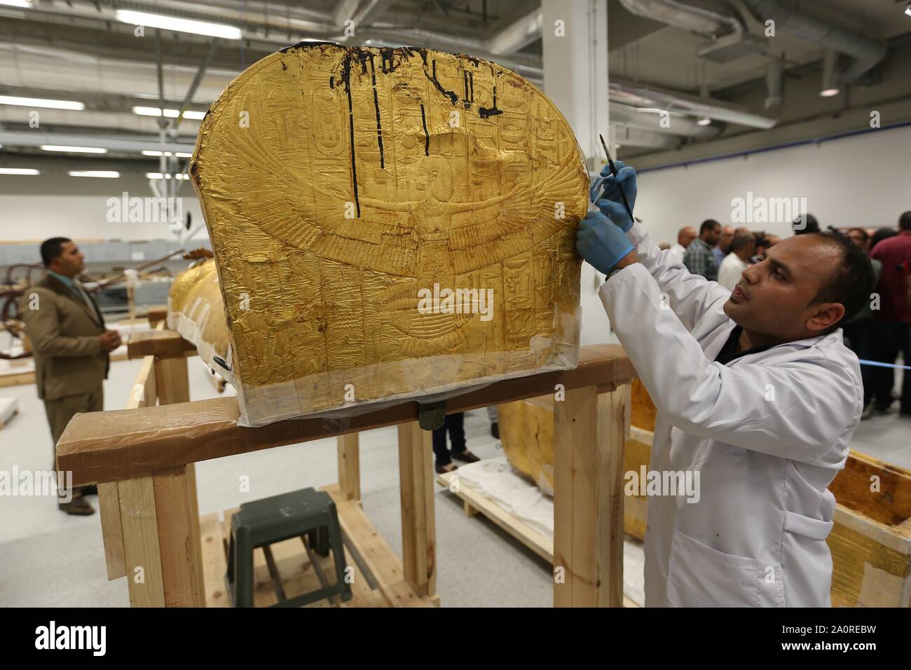 Egyptian archaeologist hi-res stock photography and images - Alamy