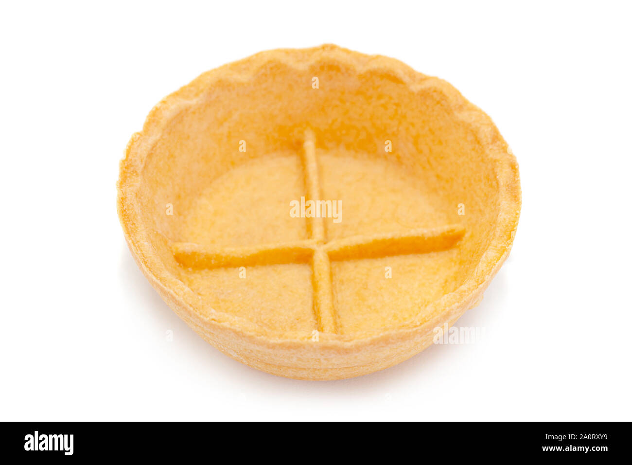 Empty round baked tartlet hi-res stock photography and images - Alamy