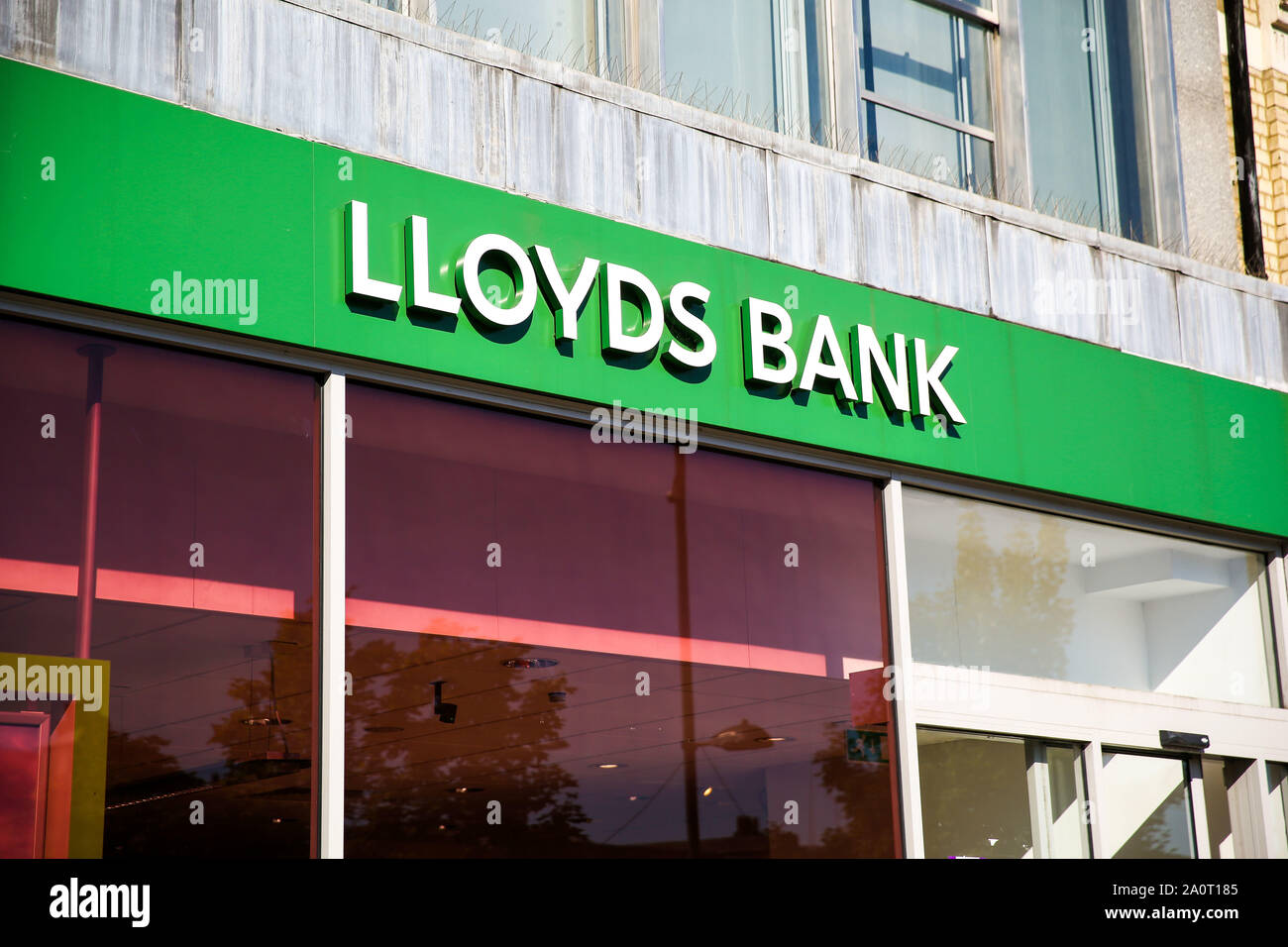 Lloyds bank plc hi-res stock photography and images - Alamy