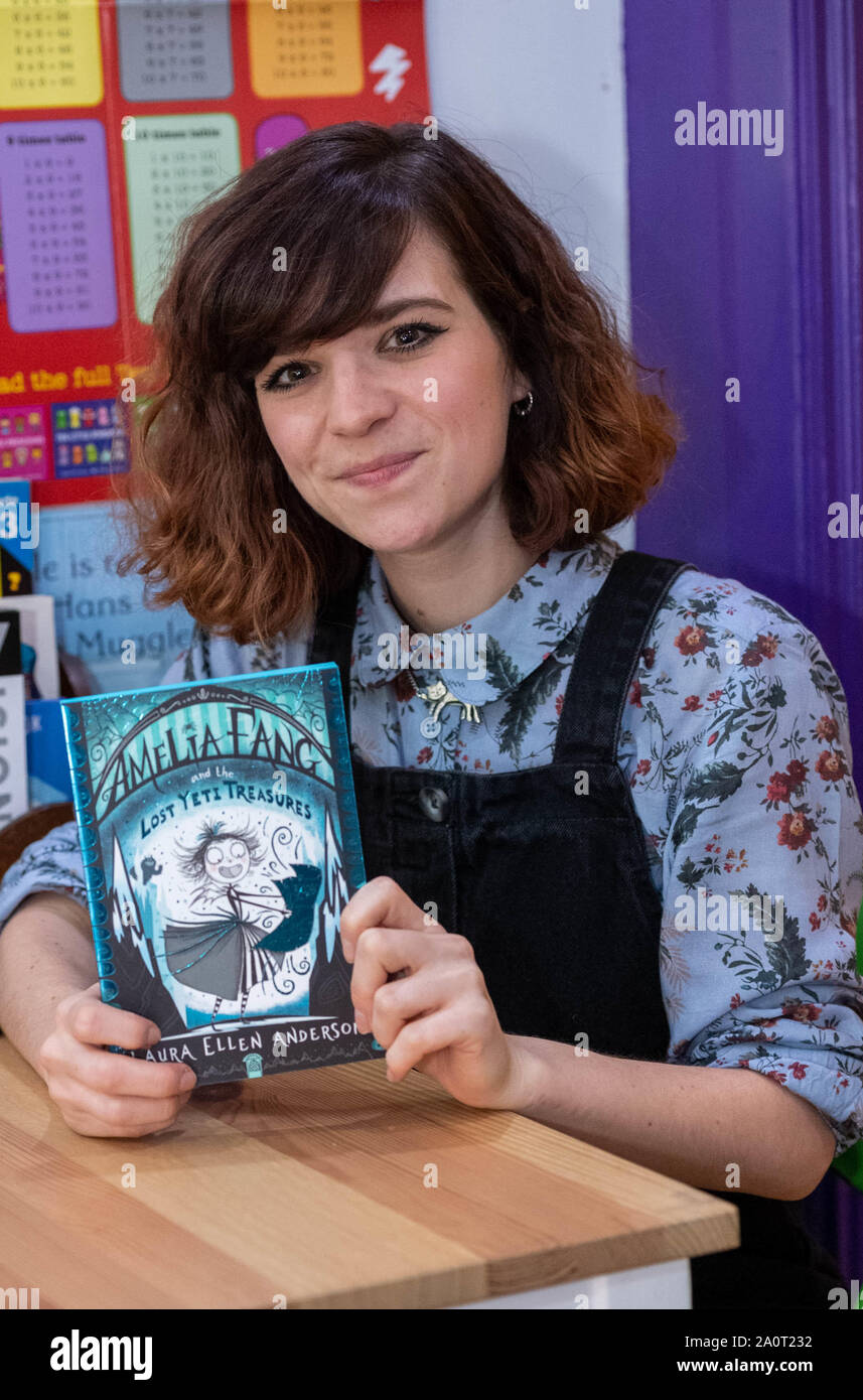 Laura ellen anderson uk hi-res stock photography and images - Alamy