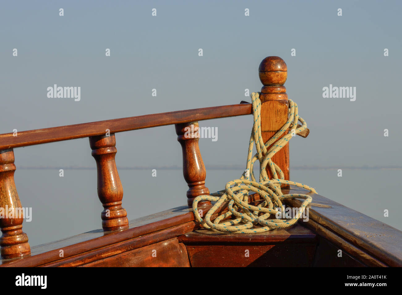Boat bow rope hi-res stock photography and images - Alamy
