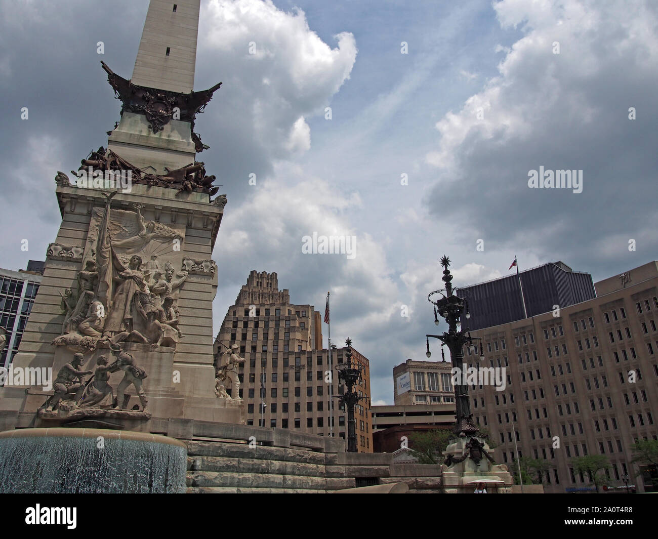 Monument circle indianapolis hi-res stock photography and images - Alamy