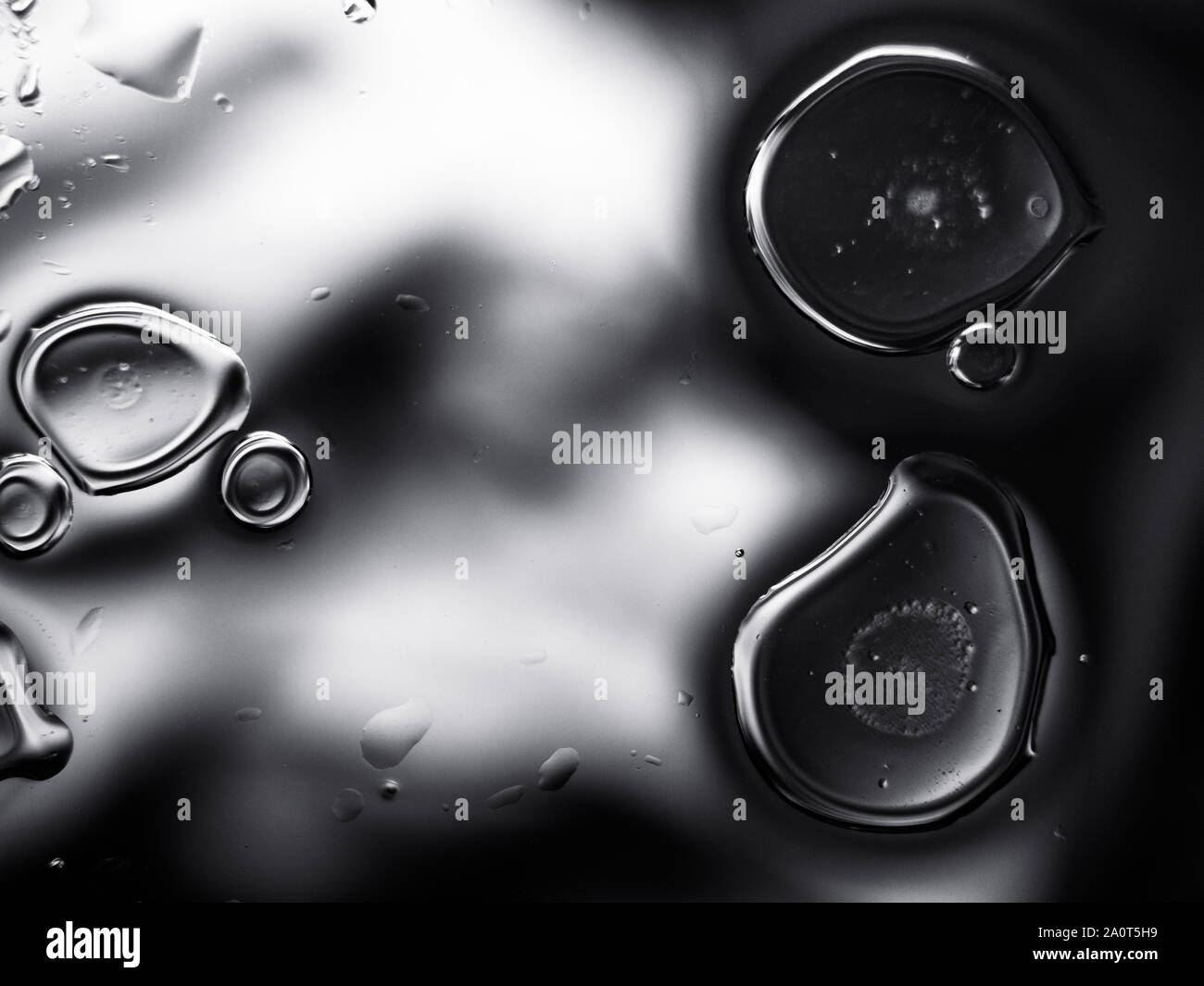 Black and white surreal abstract liquid background Stock Photo - Alamy