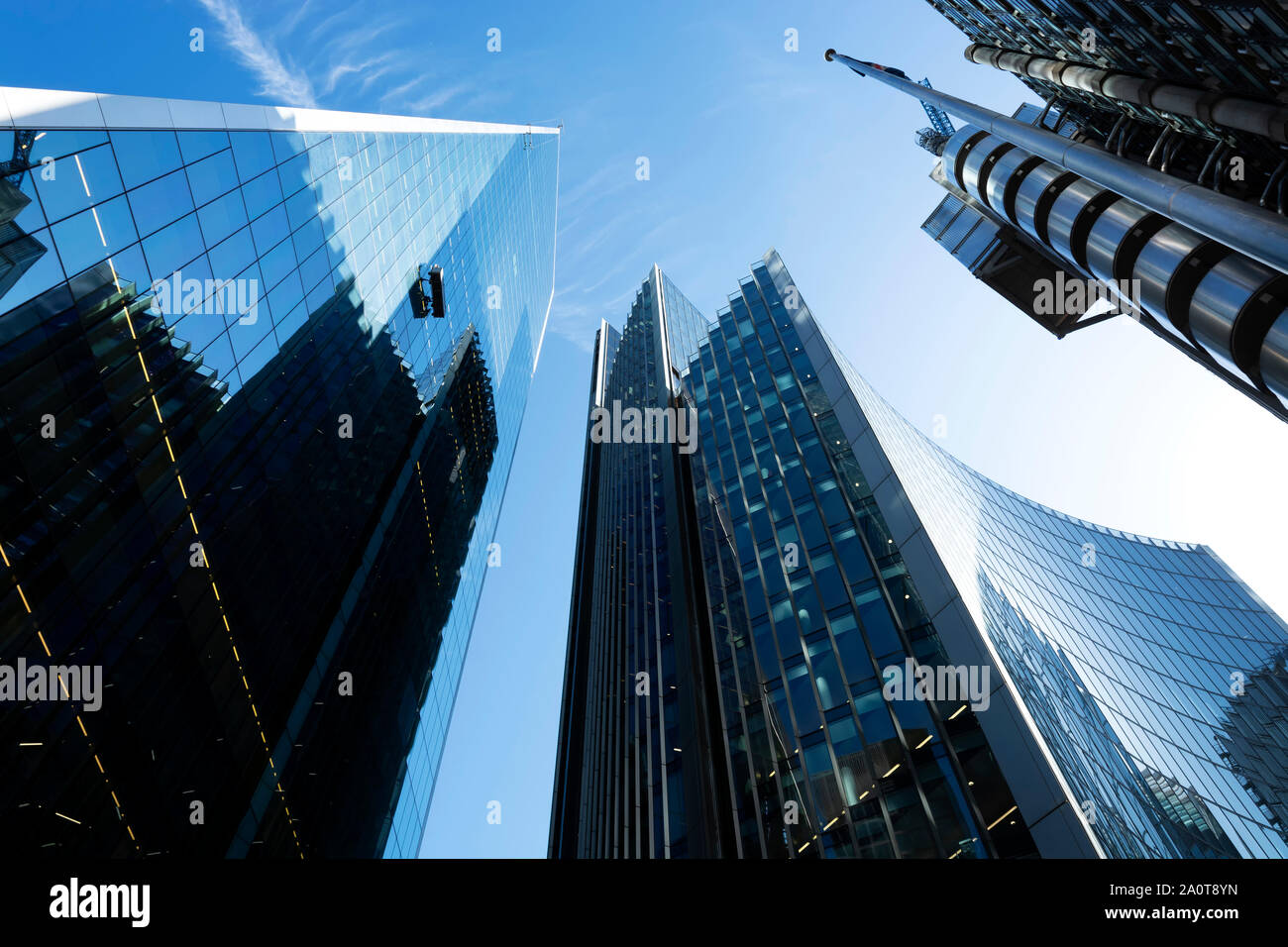 Construction skyscrapers in center modern hi-res stock photography and ...