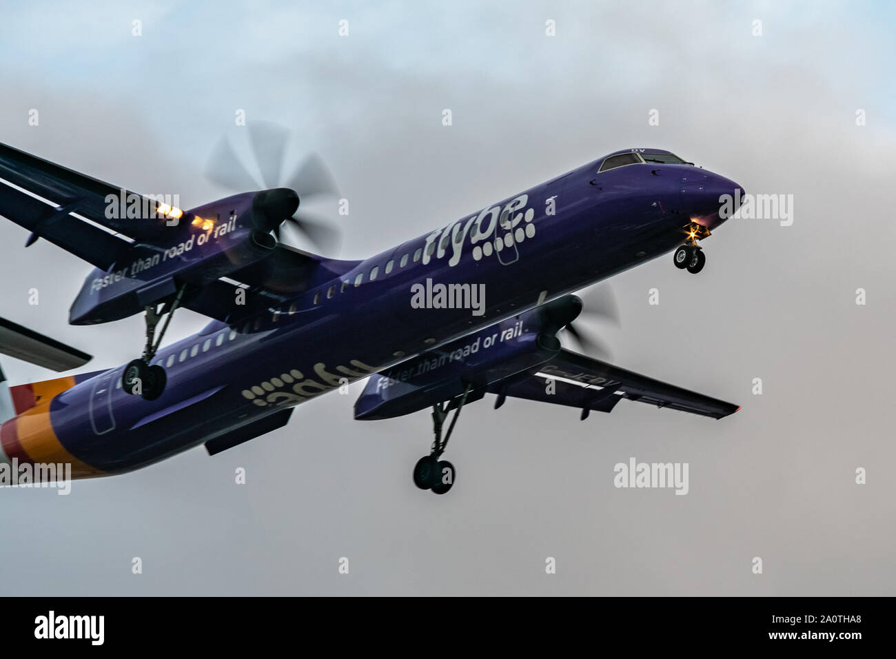 British turboprop passenger aircraft hi-res stock photography and ...