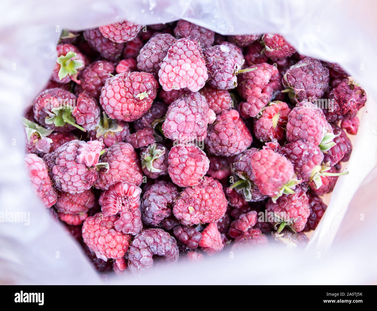Wallpaper raspberries hi-res stock photography and images - Alamy