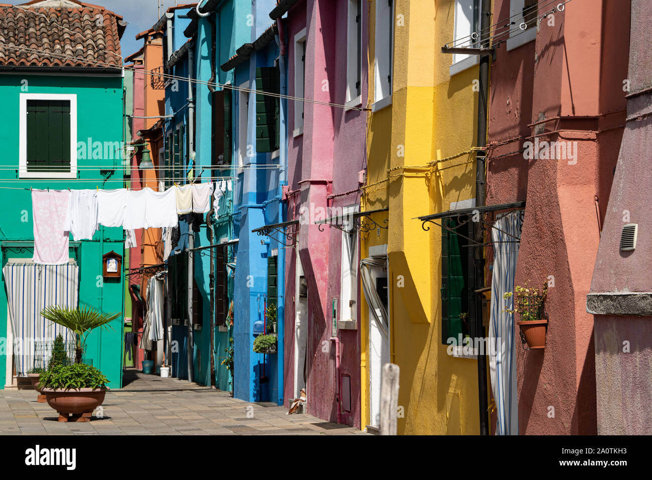 Colourful houses on the island of Burano, Italy Stock Photo - Alamy