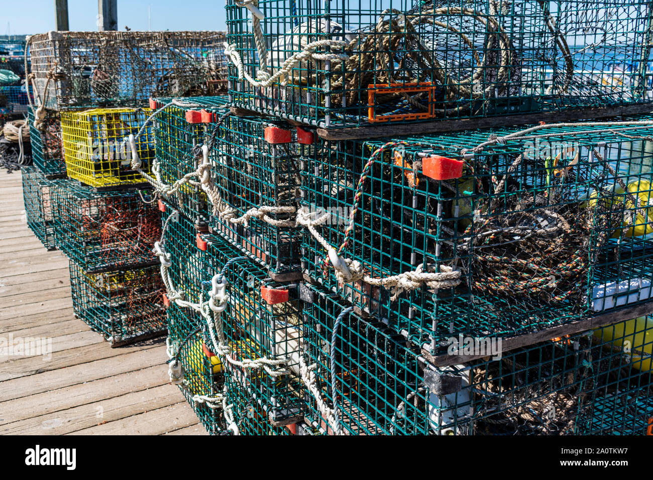 Dirty dock hi-res stock photography and images - Alamy