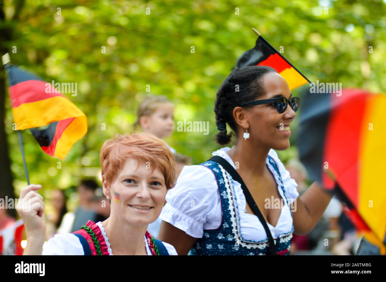 Thousands of people march along 5th Avenue during the 62nd Annual ...