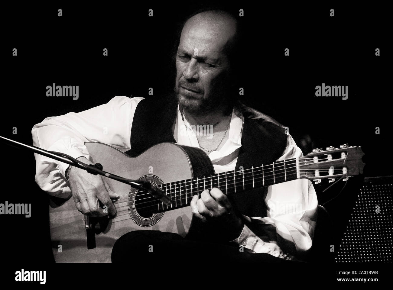 PACO DE LUCIA, face, portrait, music, concert, spanish, flamenco ...