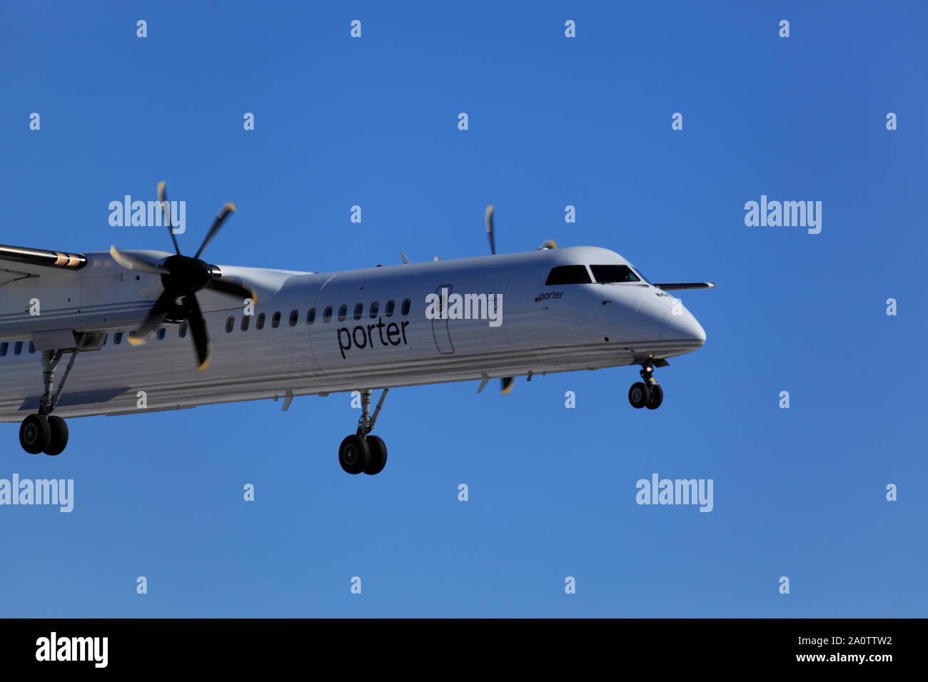 Canada cargo airplane hi-res stock photography and images - Alamy