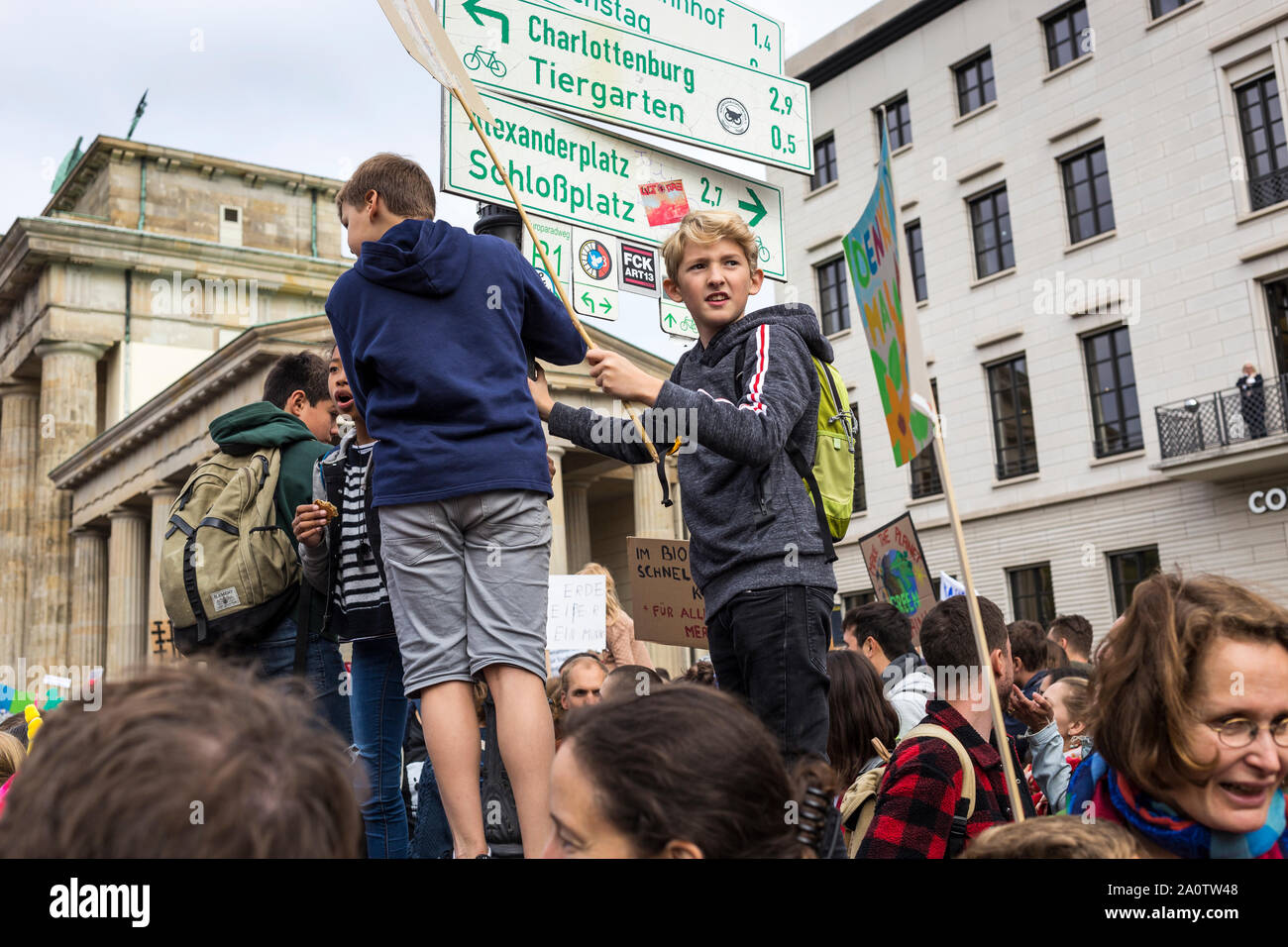 Climate protest signs hi-res stock photography and images - Alamy
