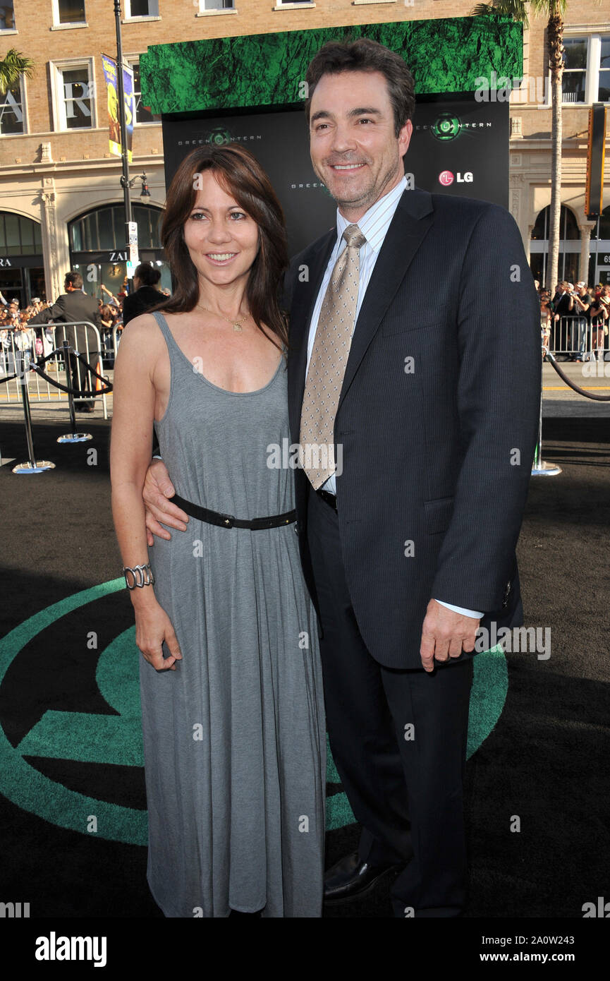 LOS ANGELES, CA. June 15, 2011: Jon Tenney & fianc e at the world ...