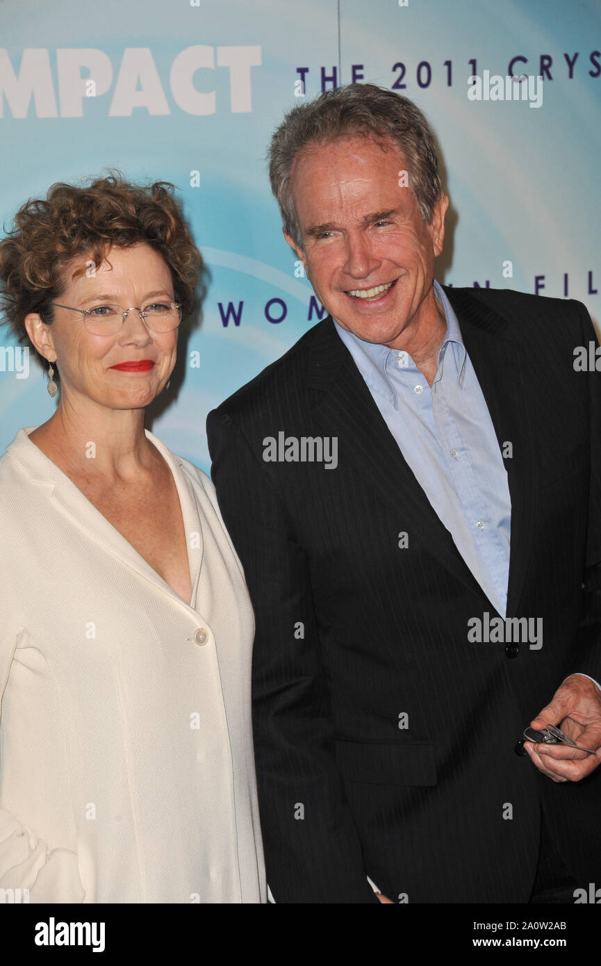 LOS ANGELES, CA. June 16, 2011: Annette Bening & husband Warren Beatty ...