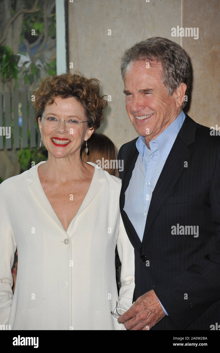 LOS ANGELES, CA. June 16, 2011: Annette Bening & husband Warren Beatty ...