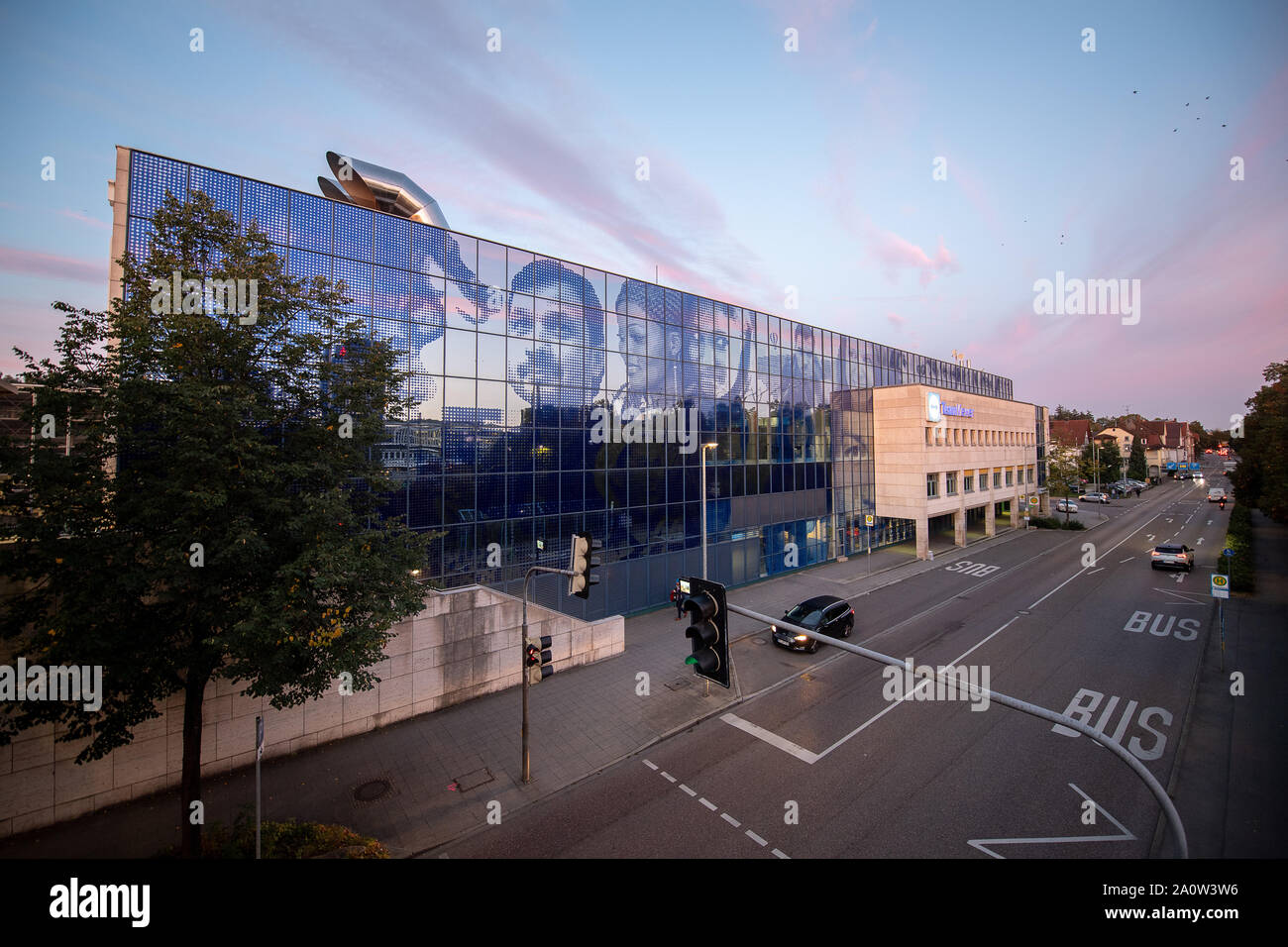 Tech company ipo hi-res stock photography and images - Alamy