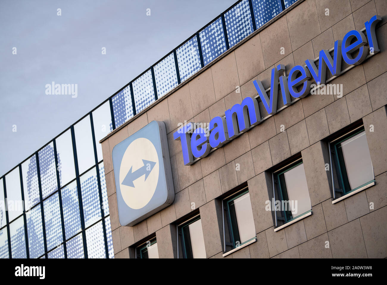 Biggest ipo hi-res stock photography and images - Alamy