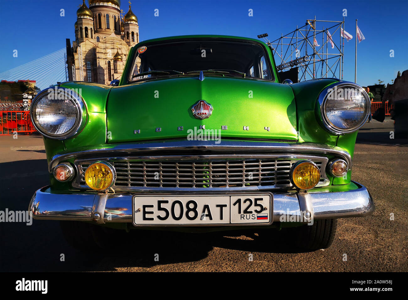 Muscovite car hi-res stock photography and images - Alamy