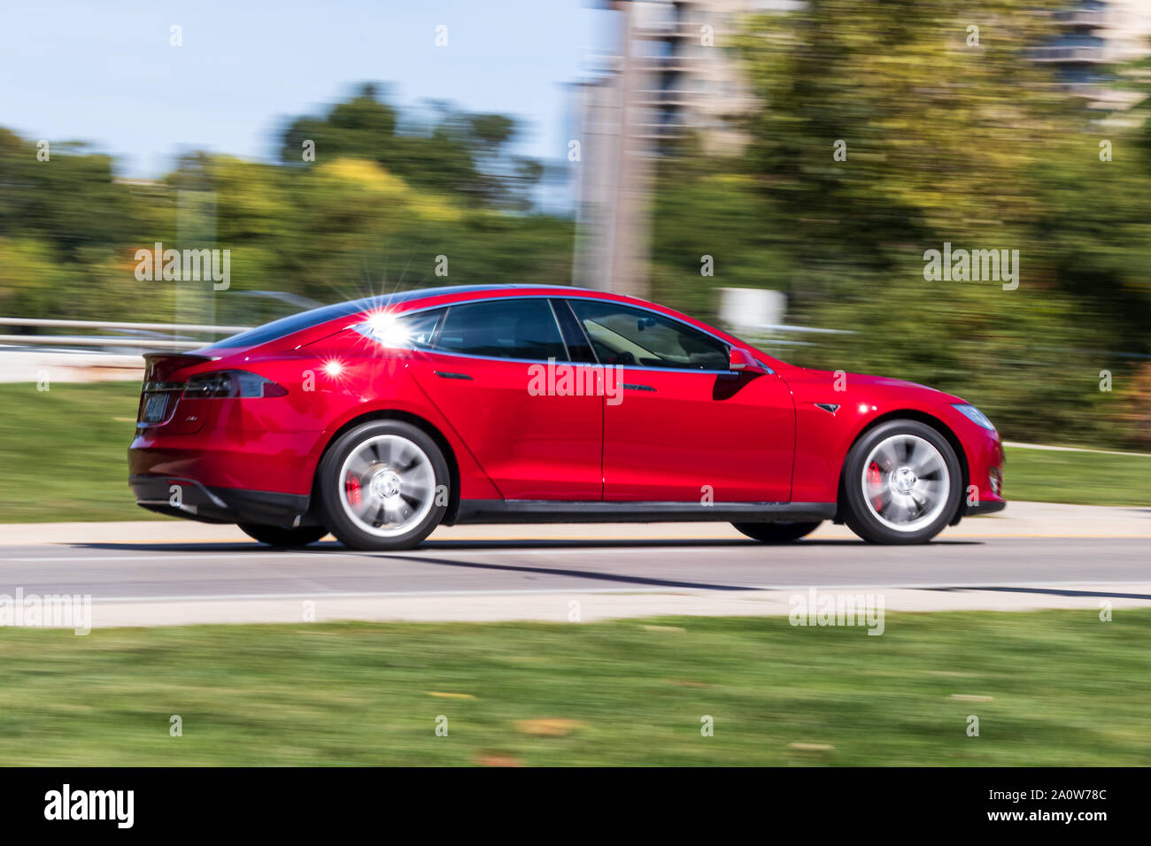Tesla side view hi-res stock photography and images - Alamy