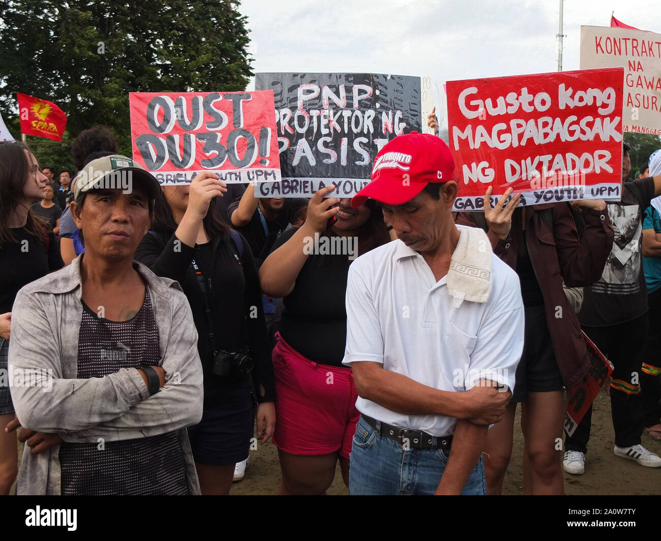 Manila, Philippines. 5th Jan, 2019. Protesters hold placards during the ...