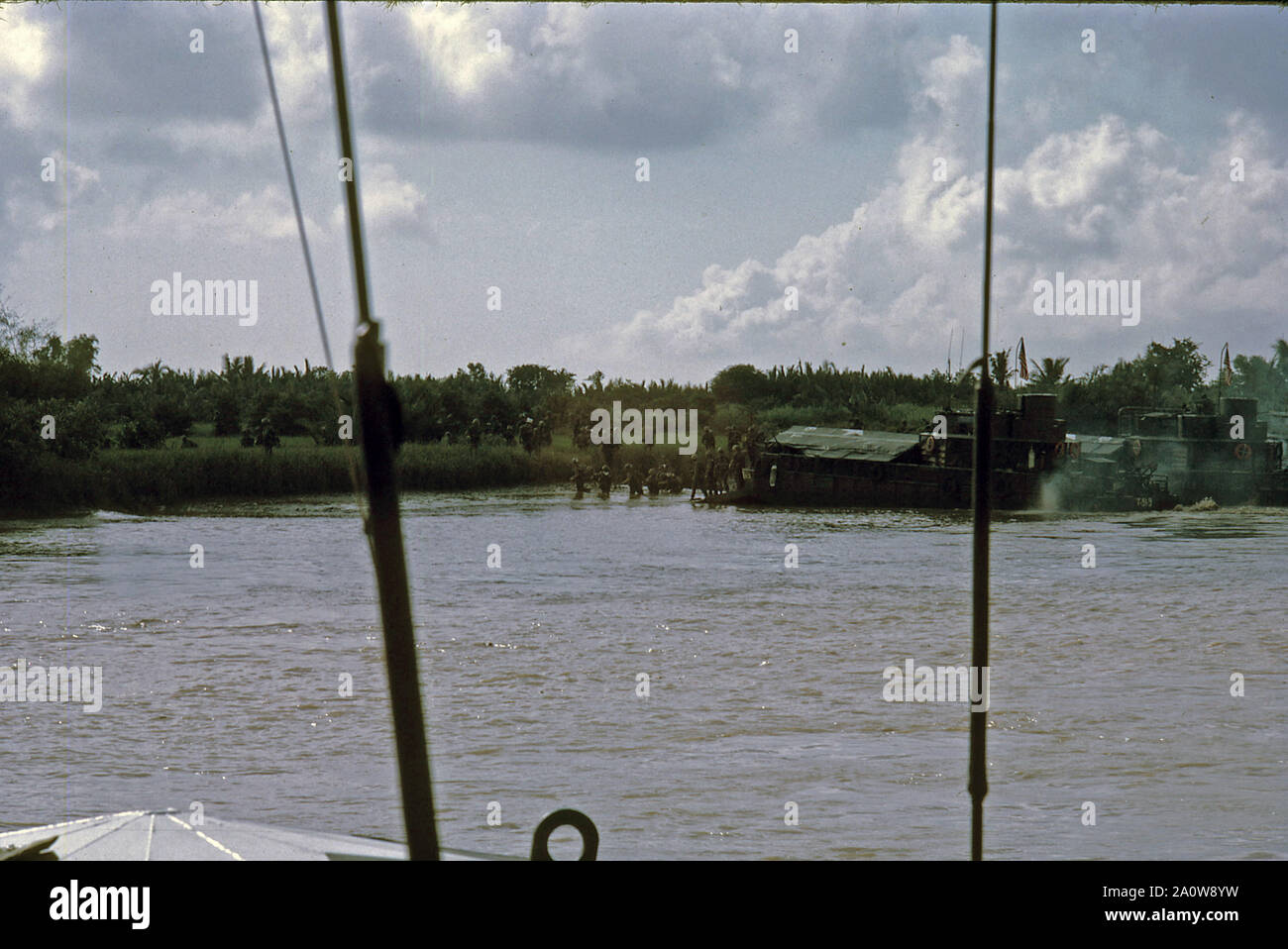 USA Vietnam-Krieg / Vietnam War - ATC Armored Troop Carrier / Tango ...