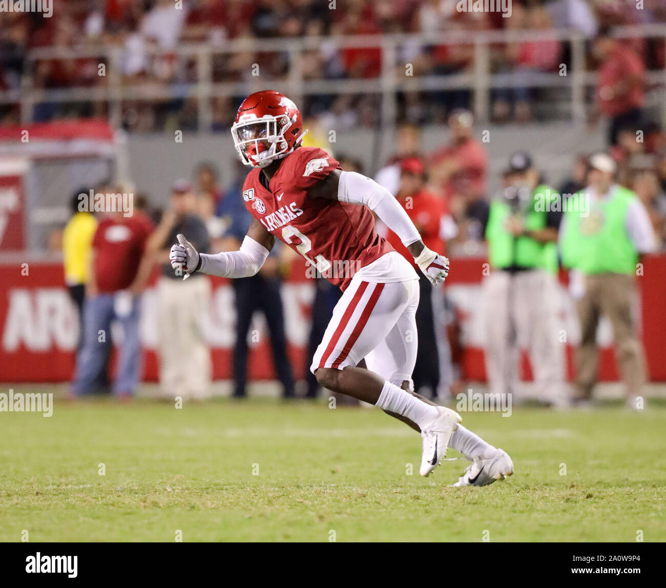 Kamren curl hi-res stock photography and images - Alamy