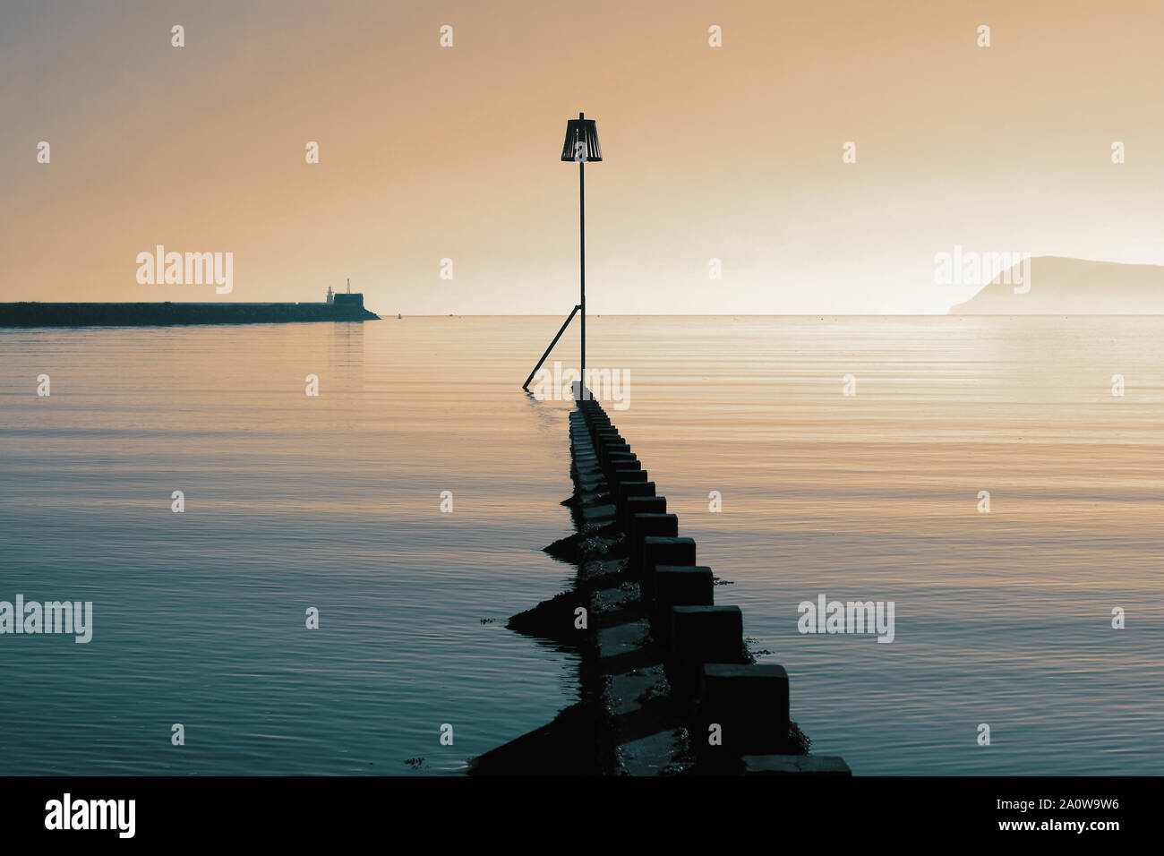 Seashore erosion wales hi-res stock photography and images - Alamy