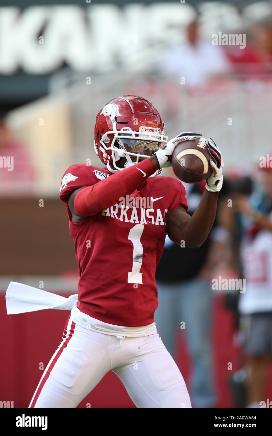 September 21, 2019: De'Vion Warren #1 Razorback receiver looks in a ...