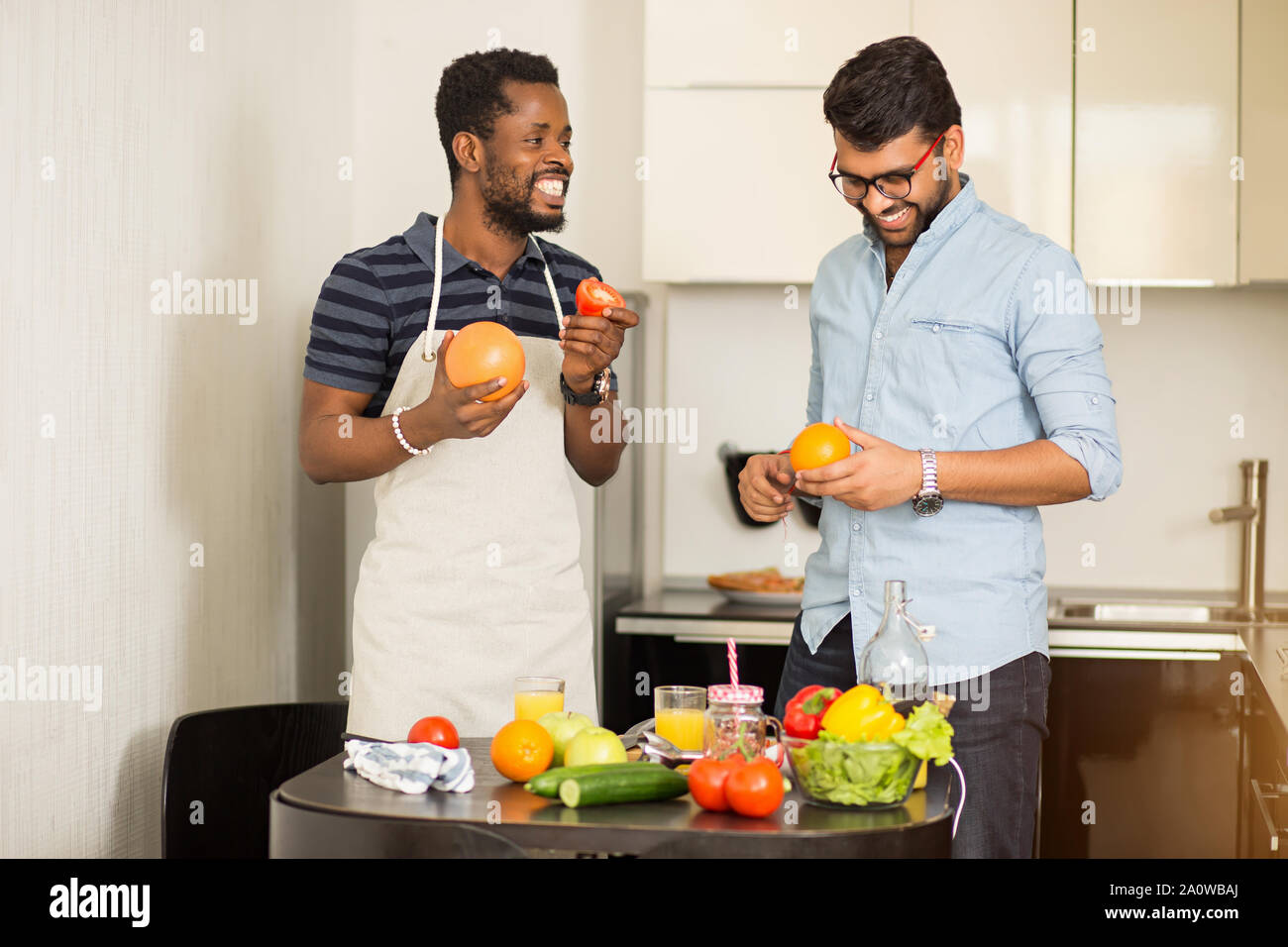 Indian hostel friends hi-res stock photography and images - Alamy