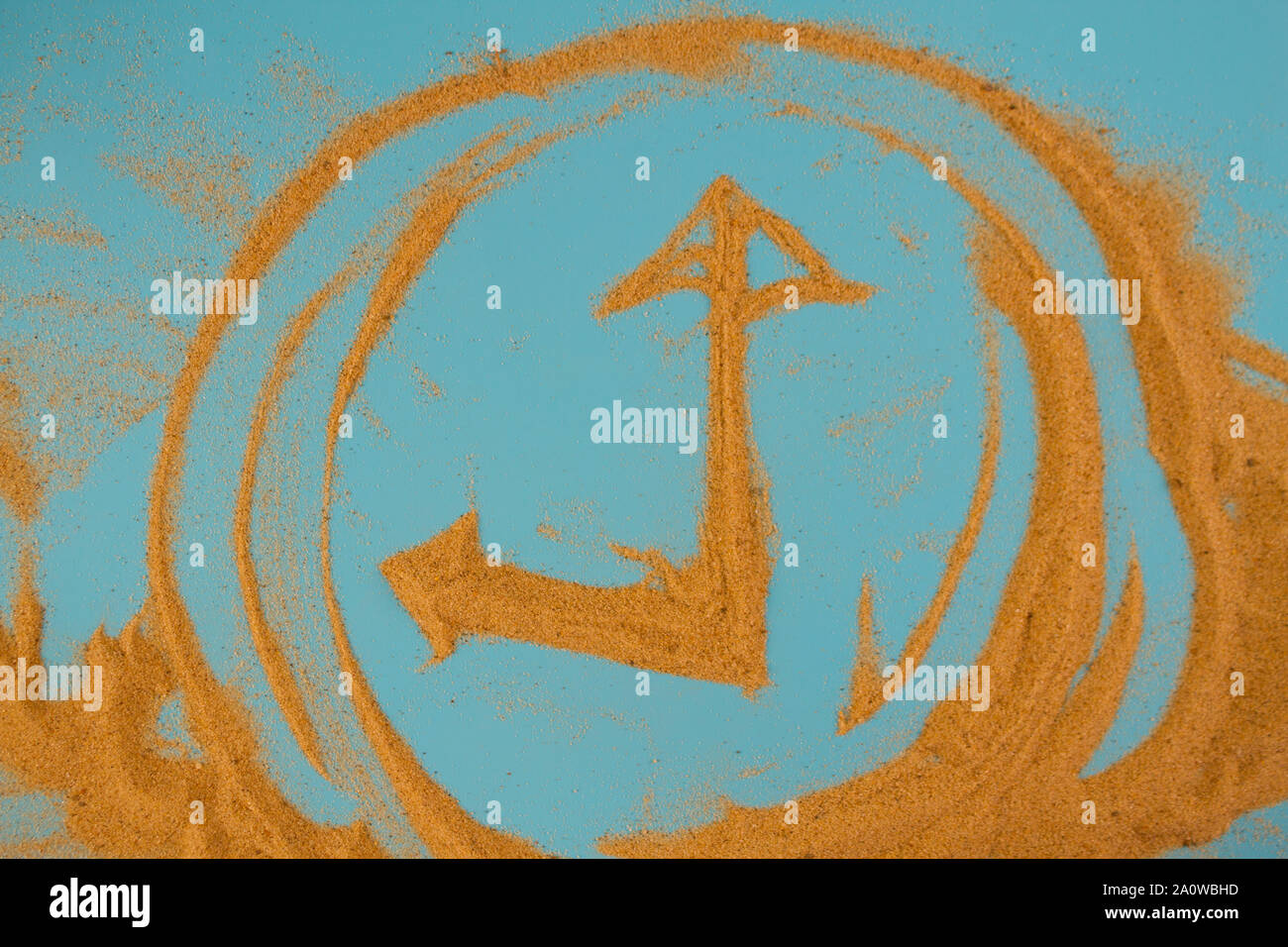Time concept image. Sand in a shape of clock Stock Photo - Alamy