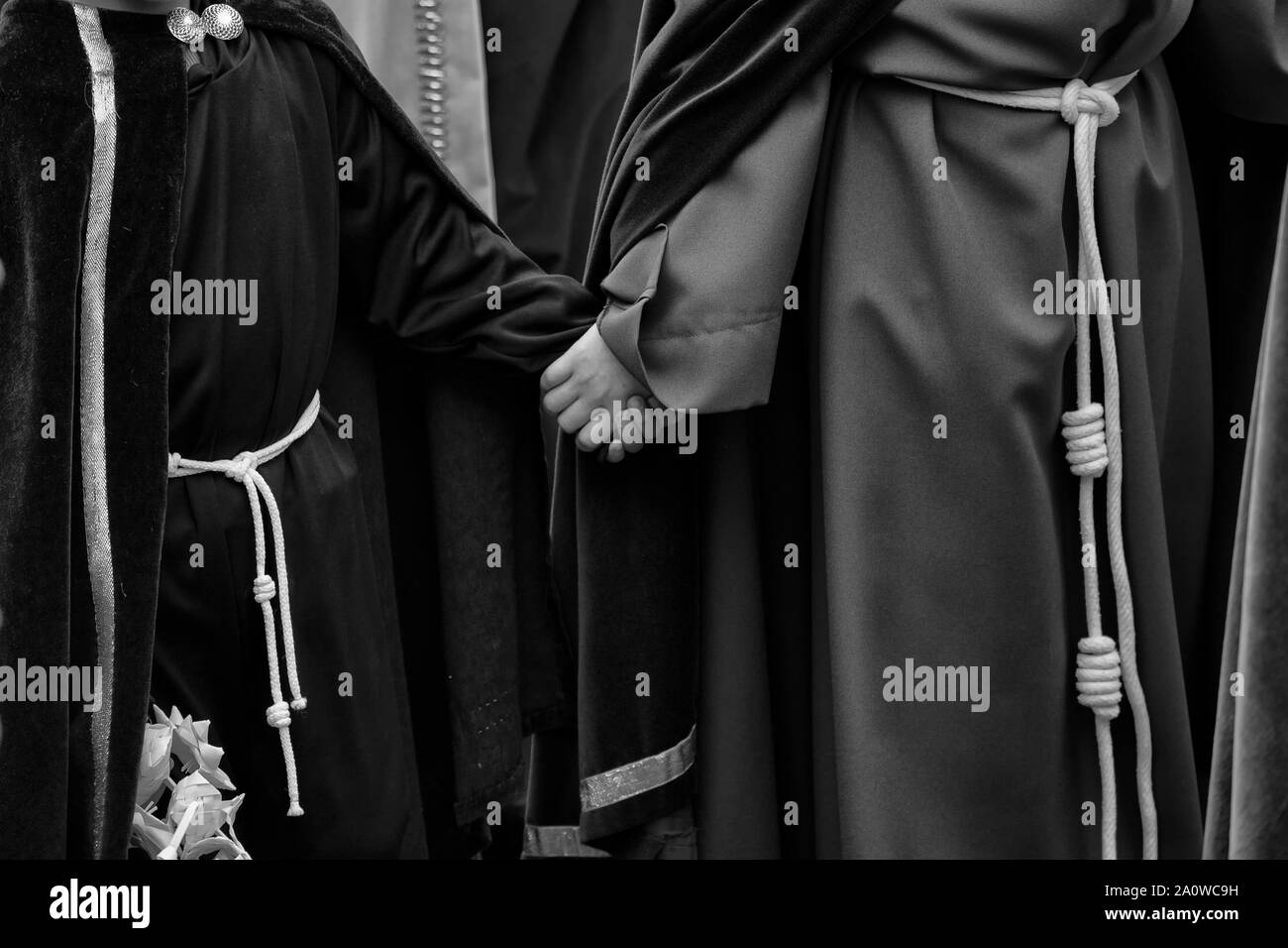 Interlaced hands hi-res stock photography and images - Alamy