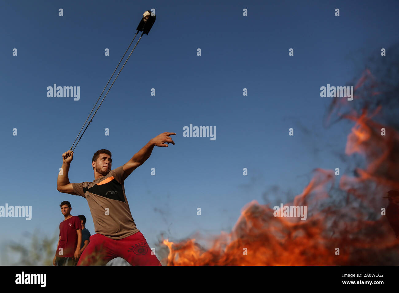 Slingshot gaza hi-res stock photography and images - Alamy