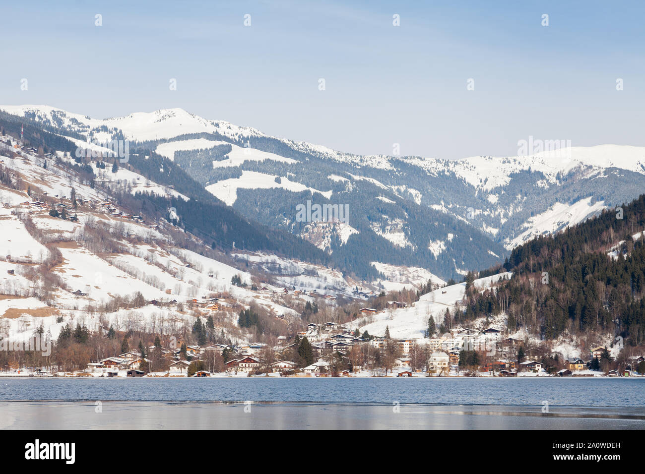 The view from the Austrian town of Zell am See across Lake Zell towards ...