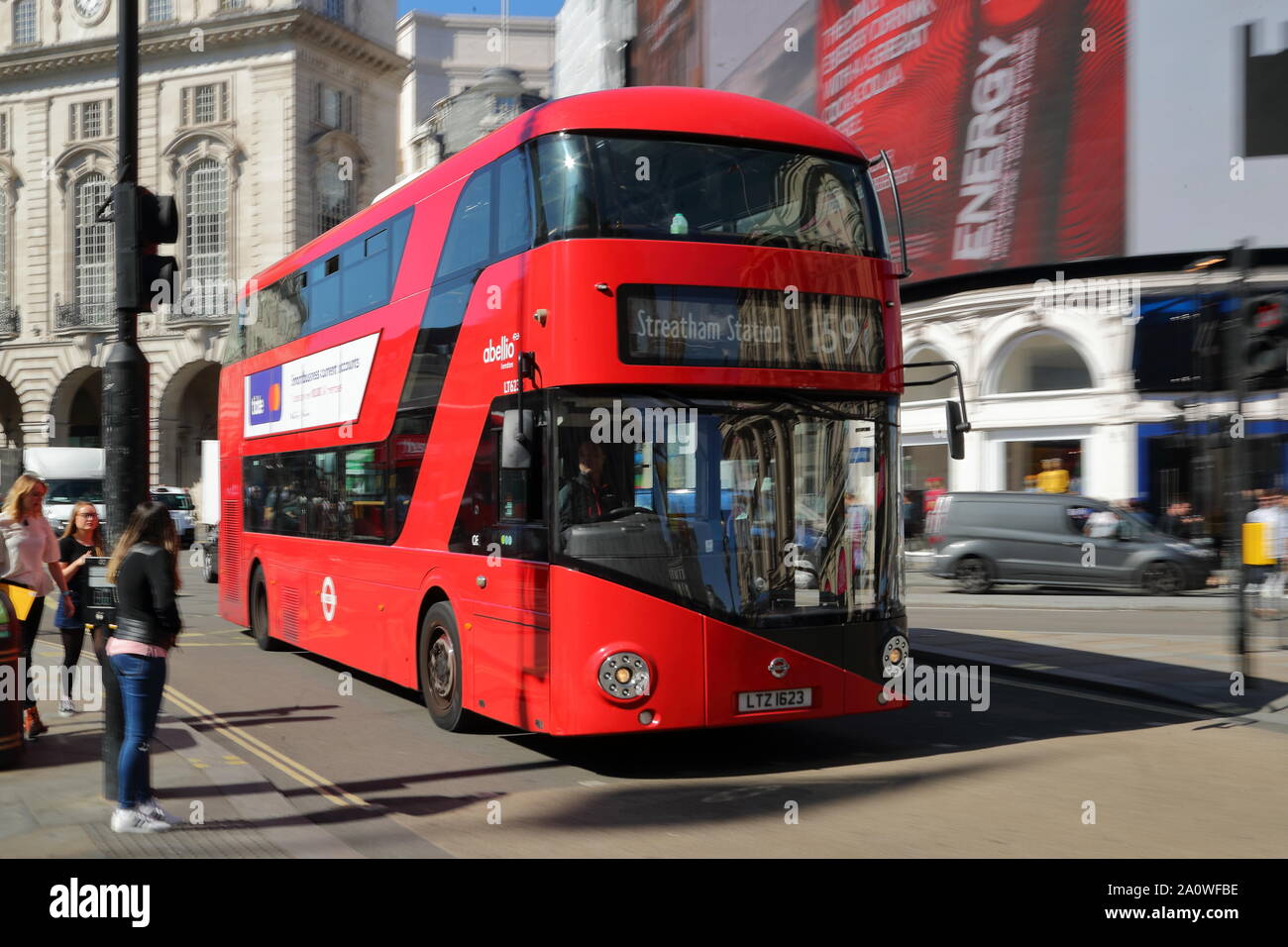 Piccadilly red double decker bus hi-res stock photography and images ...
